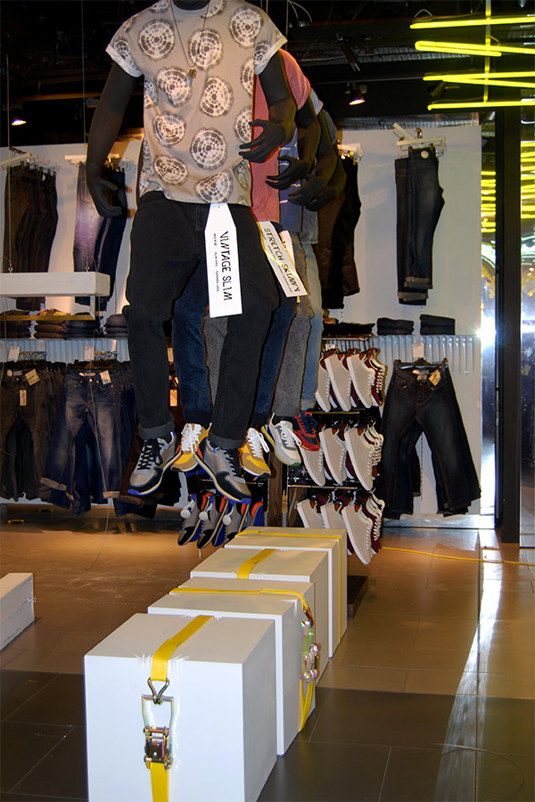 TOPMAN Visual Merchandising - Brand Room and Area Plinths