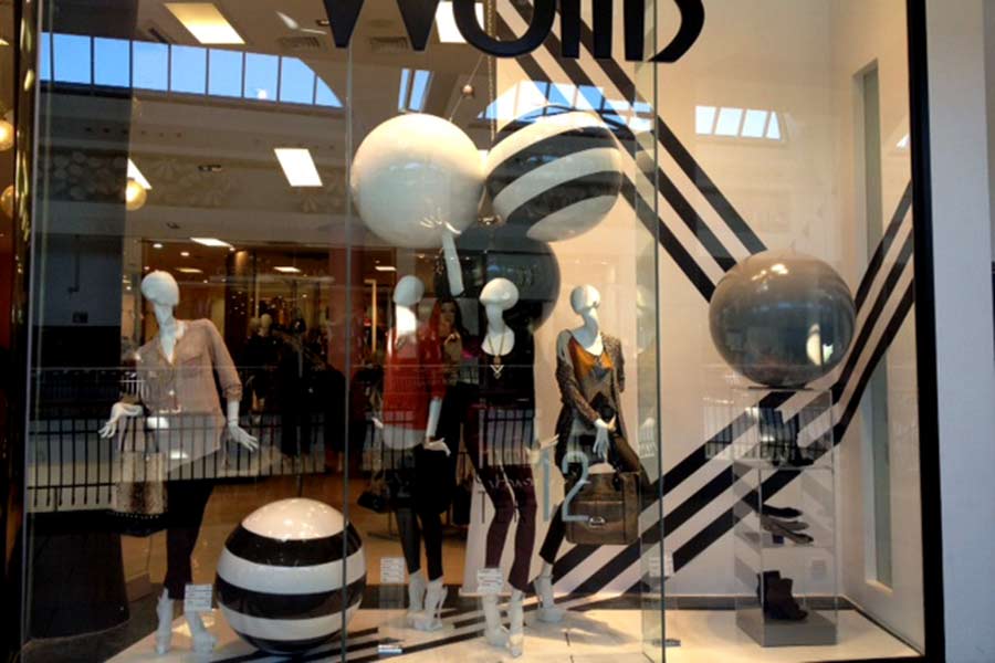 Retail display design to mark your presence globally!